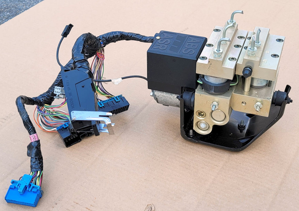 1992-1994 CORVETTE ABS ASR PUMP + WIRING COMPLETE GREAT CONDITION C4 ...