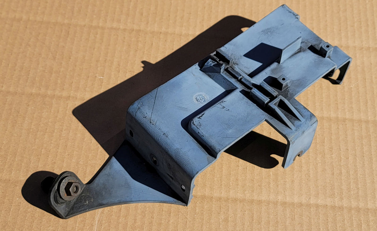 1990-1993 CORVETTE ECM COMPUTER BRACKET GOOD CONDITION 10086259 ...